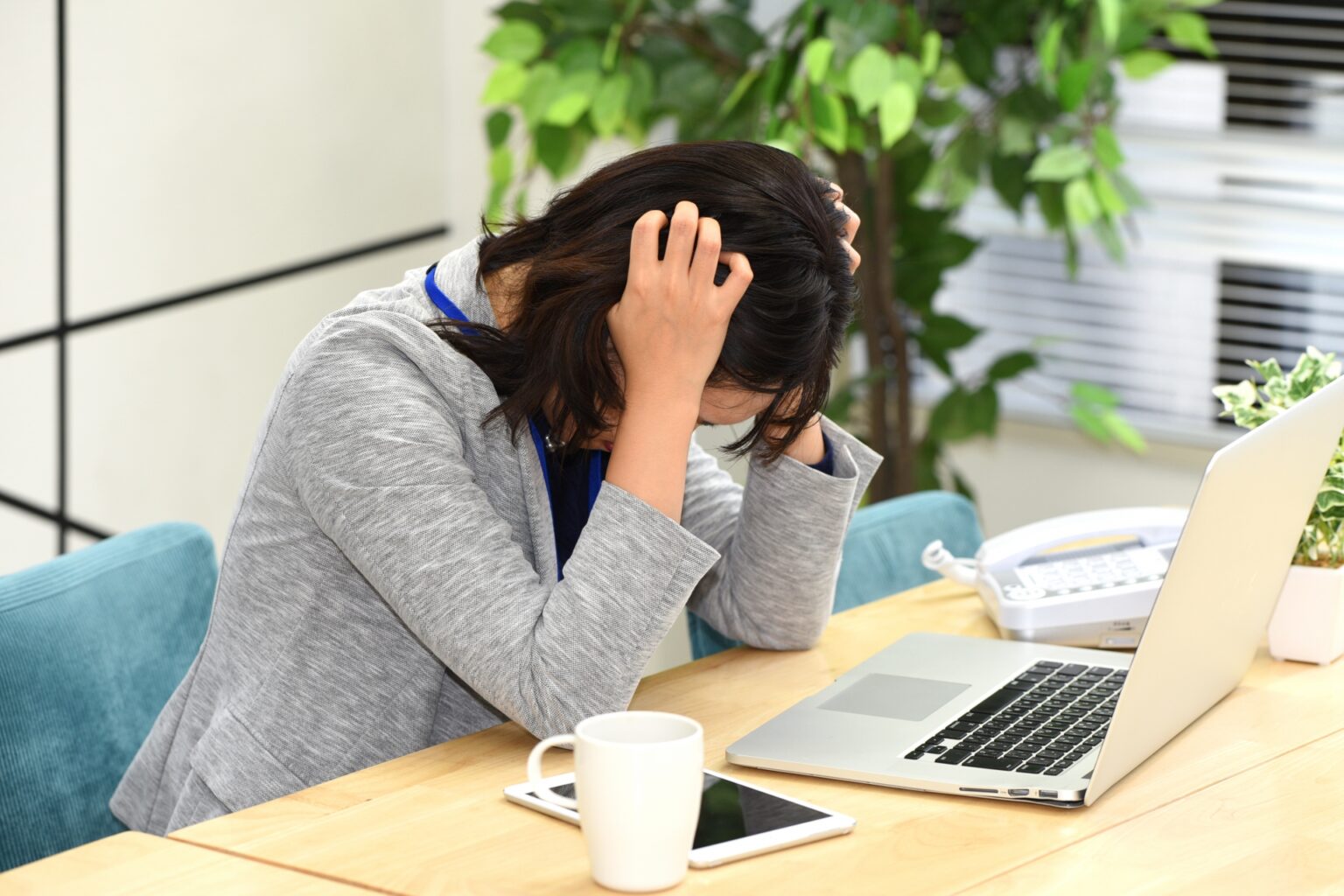 【教えて!】常勤換算とは?計算方法と介護施設の人員配置基準について解説! Shift Life(シフトライフ)